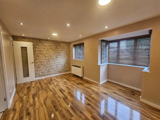 Apartment at Magpie Close, Greater London