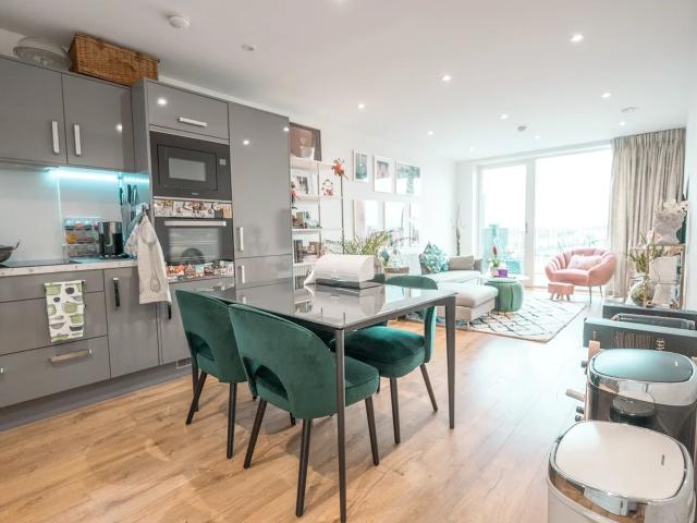 Apartment at Mahindra Way, Greater London