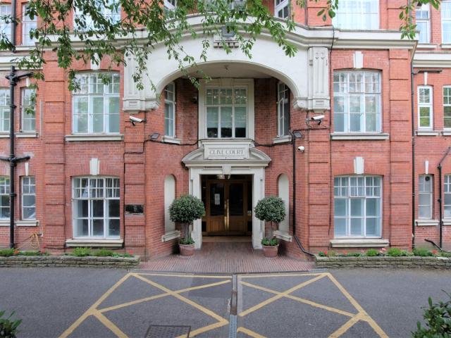 Apartment at Maida Vale, City of Westminster