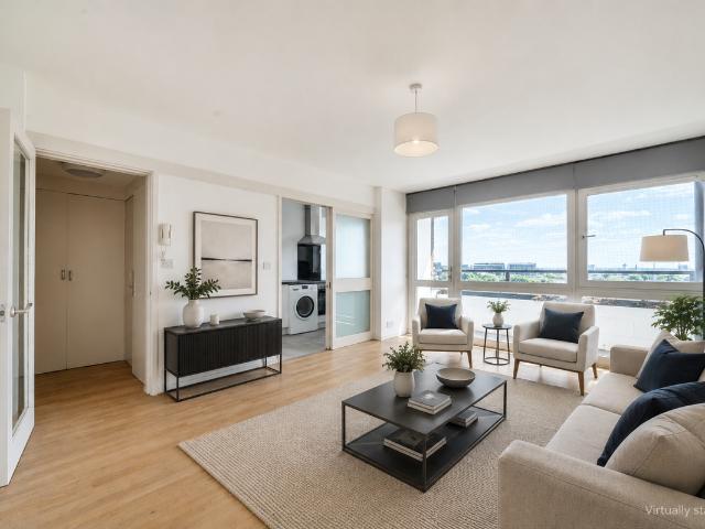 Apartment at Maida Vale, City of Westminster