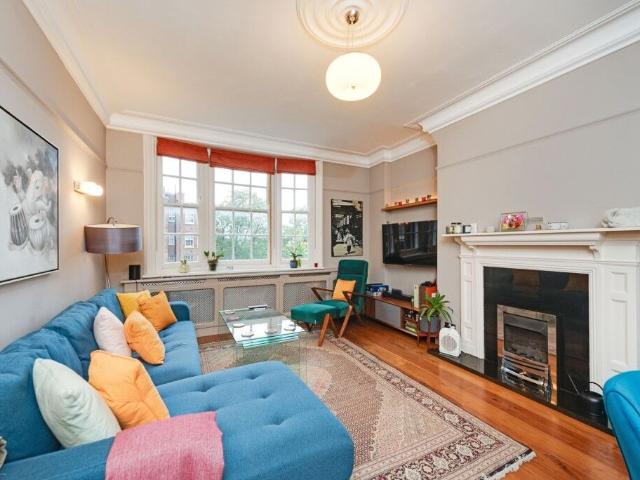 Apartment at Maida Vale, City of Westminster