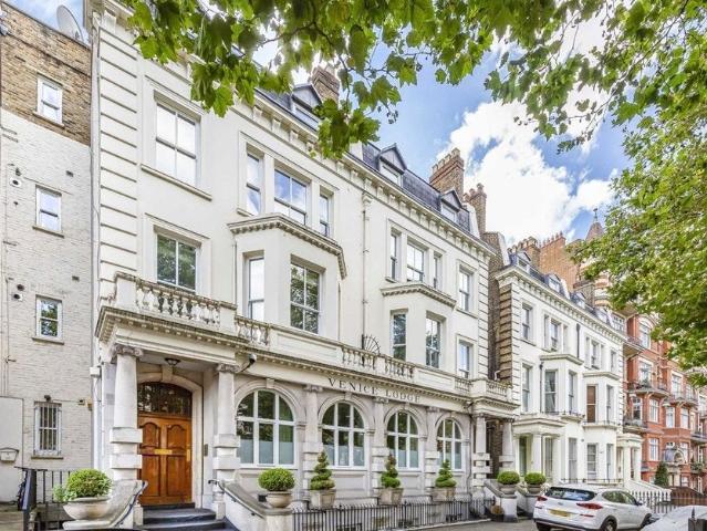 Apartment at Maida Vale, City of Westminster