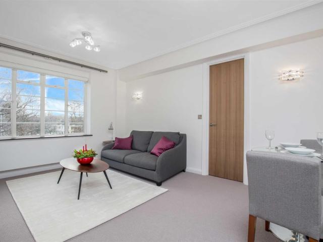 Apartment at Maida Vale, City of Westminster