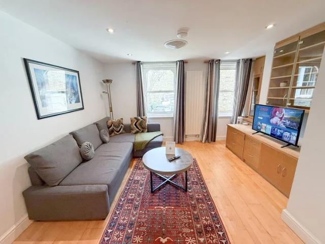 Apartment at Maida Vale, City of Westminster