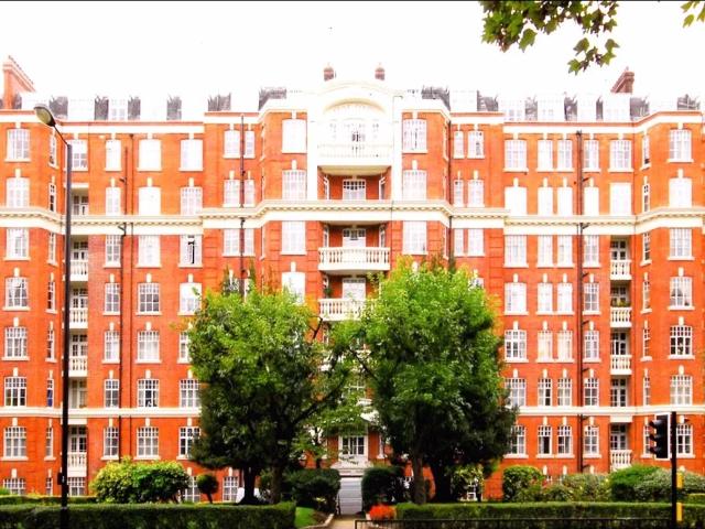 Apartment at Maida Vale, City of Westminster