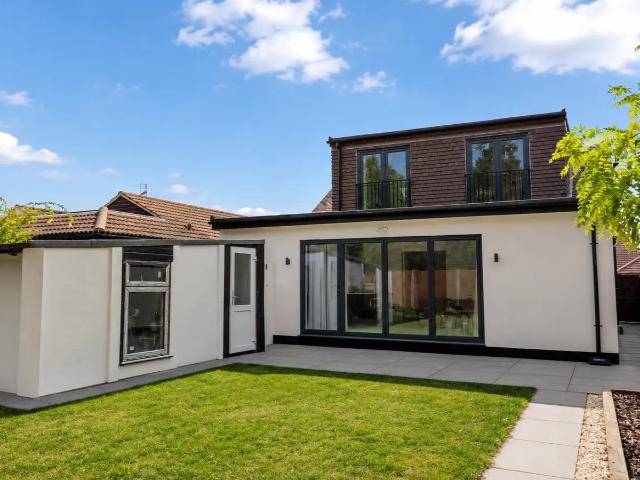 Apartment at Maidenhead Road, Windsor