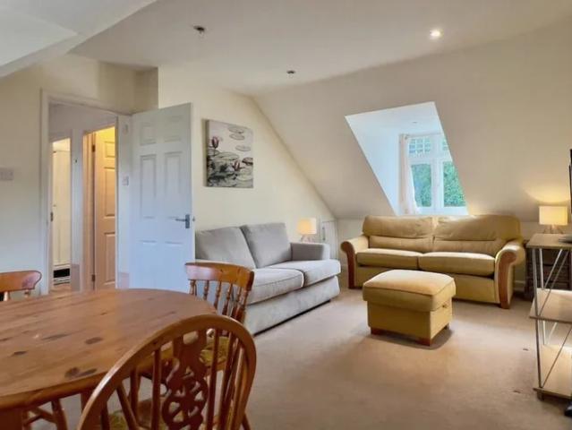 Apartment at Main Road, Greater London