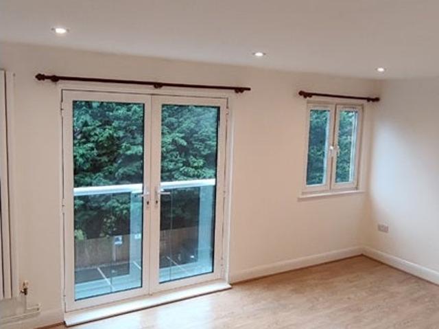 Apartment at Main Road, Greater London