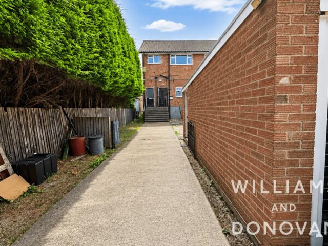 Apartment at Main Road, Rochford