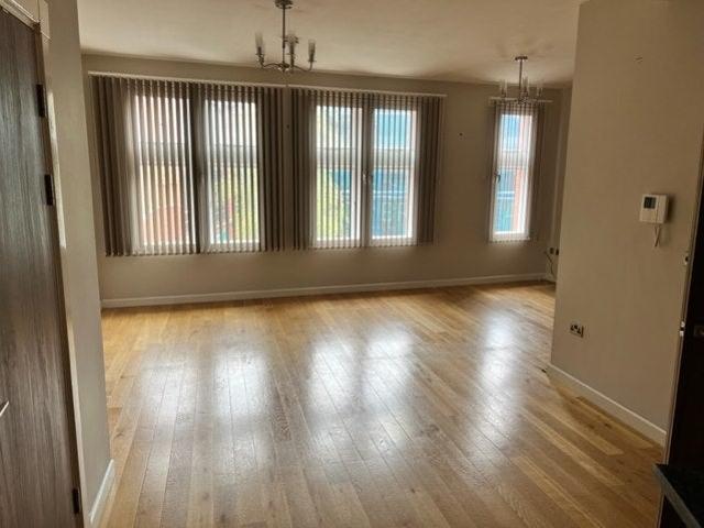 Apartment at Main Street, Nottingham