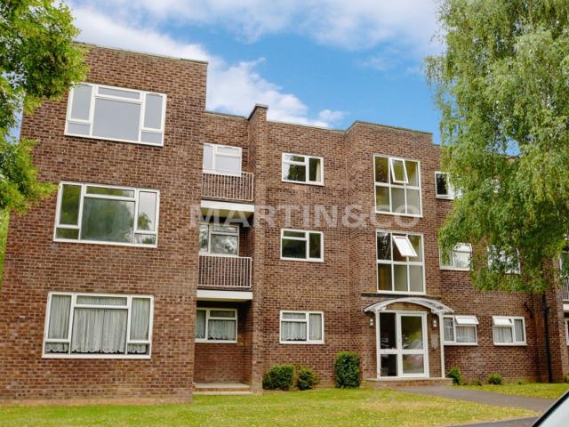 Apartment at Malcolm Way, Greater London