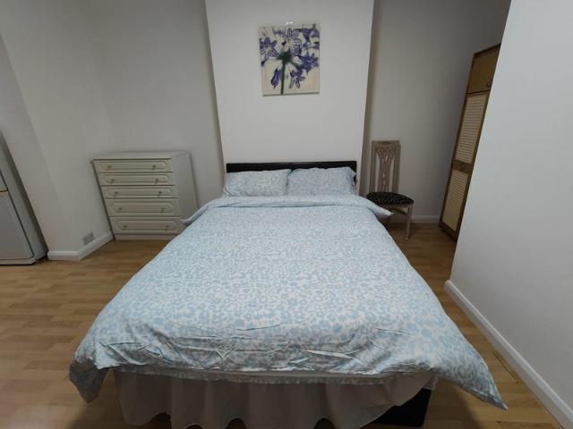 Apartment at Malam Gardens, Greater London