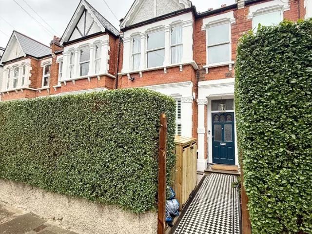 Apartment at Maldon Road, Greater London