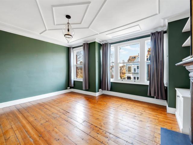 Apartment at Maldon Road, Greater London