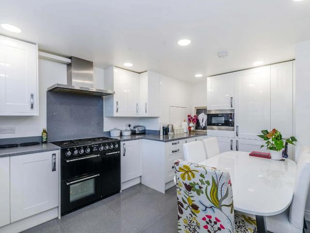 Apartment at Mallory Street, City of Westminster