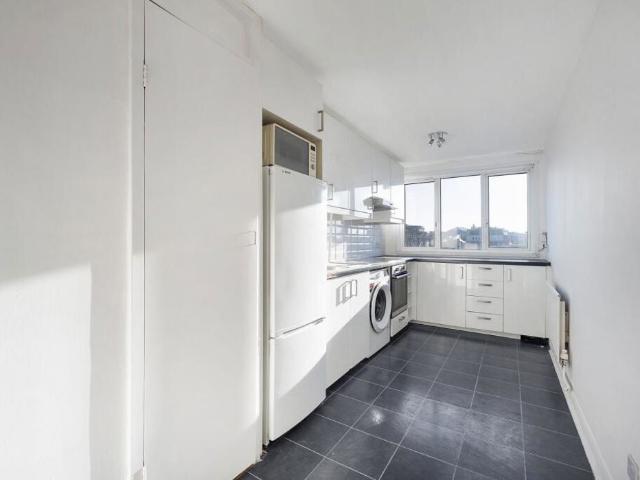 Apartment at Mallory Street, City of Westminster