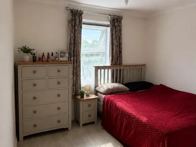 Apartment at Malmesbury Road, Greater London