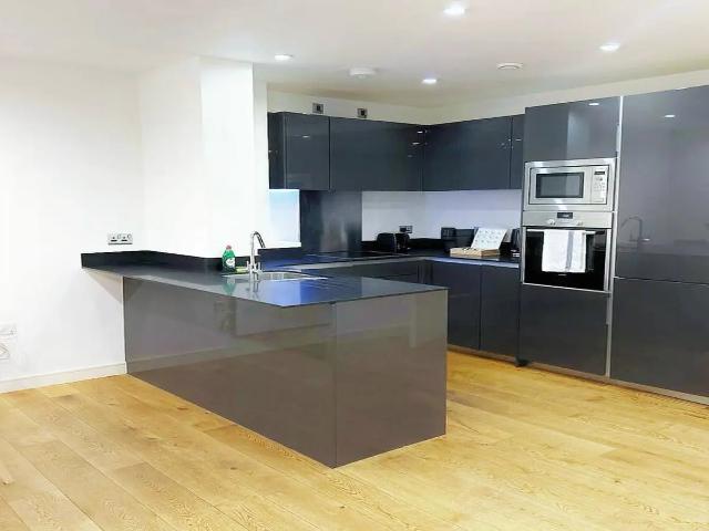 Apartment at Maltby Street, Greater London