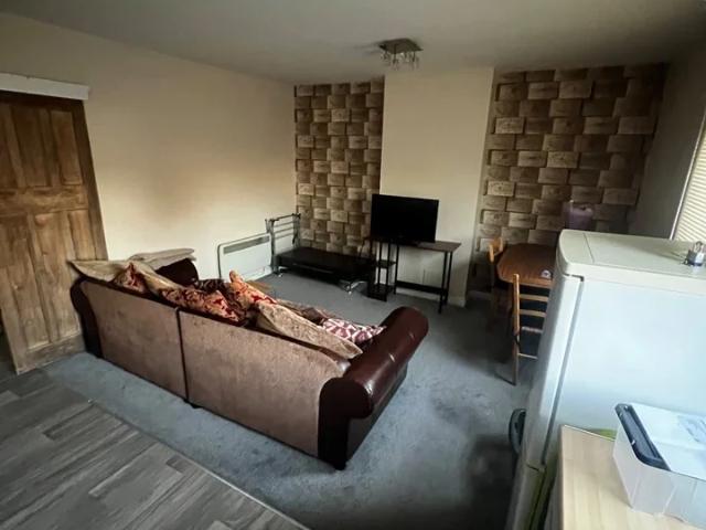 Apartment at Malthouse Road, Crawley