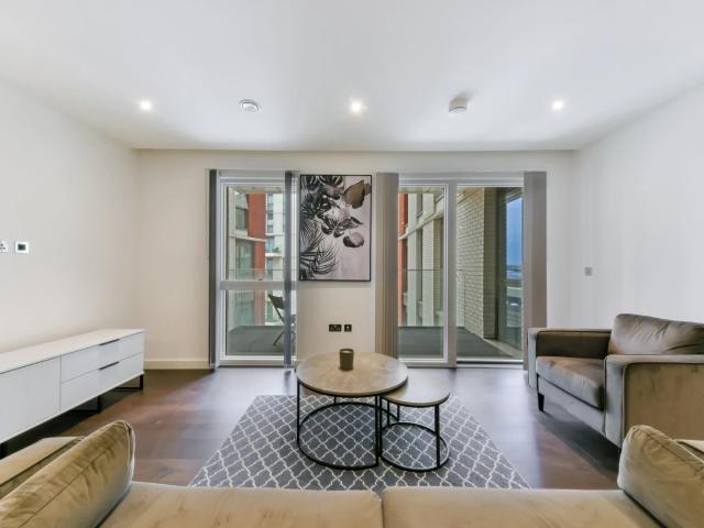 Apartment at Malthouse Road, Greater London