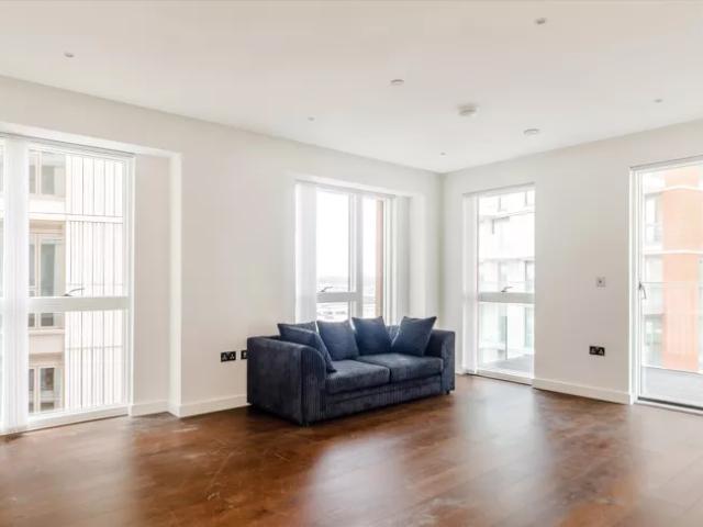 Apartment at Malthouse Road, Greater London