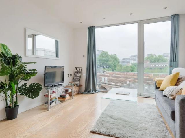 Apartment at Maltings Place, Greater London