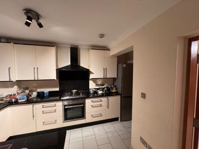 Apartment at Malvern Avenue, Greater London