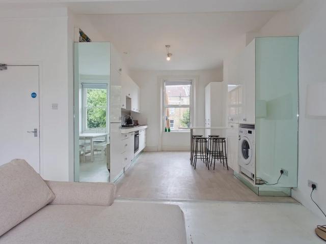 Apartment at Malvern Road, Greater London