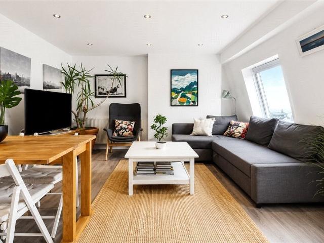 Apartment at Malvern Road, Greater London