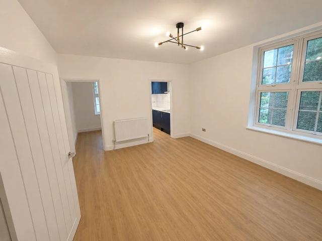 Apartment at Manciple Street, Greater London