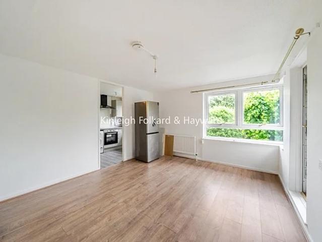 Apartment at Manaton Close, Greater London
