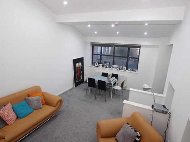 Apartment at Mandeville Close, Reading