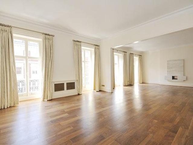 Apartment at Mandeville Place, City of Westminster