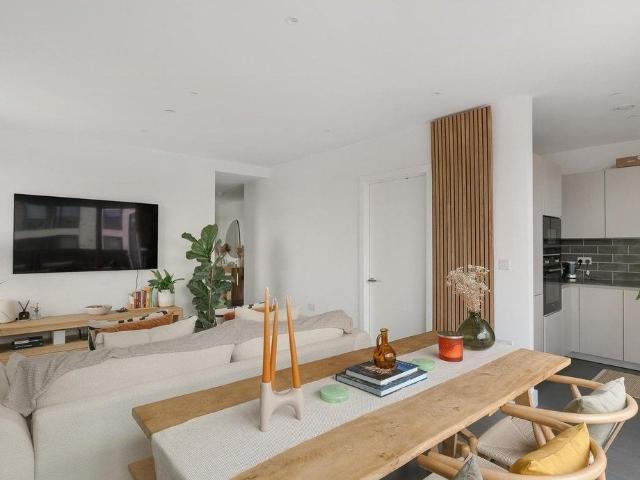 Apartment at Mandela Way, Greater London