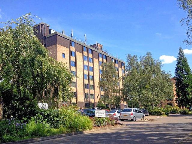 Apartment at Manhattan Drive, Cambridge