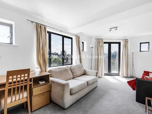 Apartment at Manor Gardens, Greater London