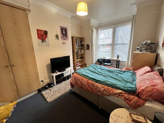 Apartment at Manor Drive, Leeds