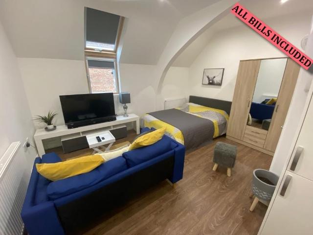 Room at Manor House Street, Peterborough