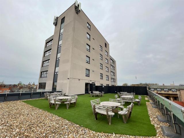 Apartment at Manor Street, Hull