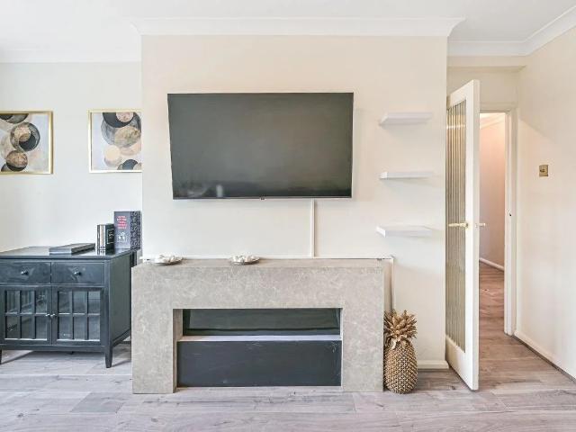 Apartment at Manor Road, Greater London