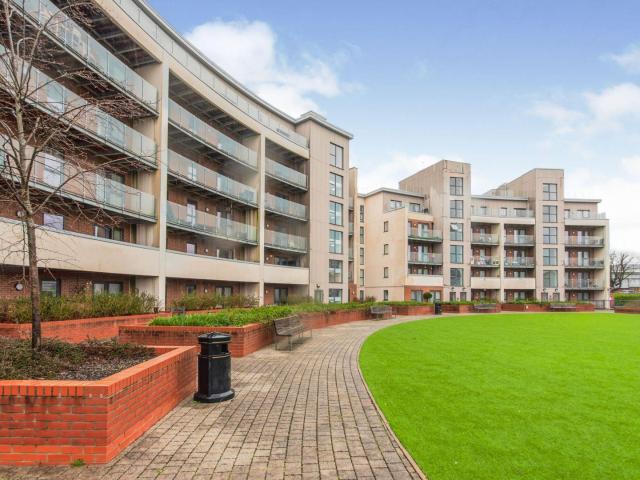 Apartment at Manor Way, Hertsmere