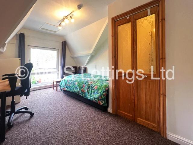Apartment at Manor Terrace, Leeds