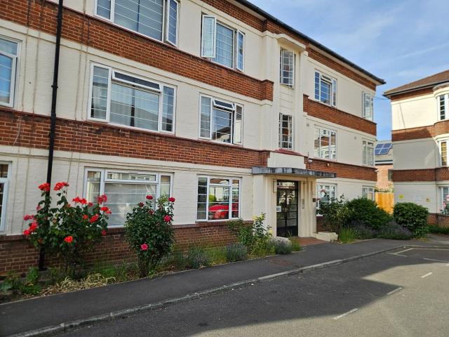 Apartment at Manor Vale, Greater London