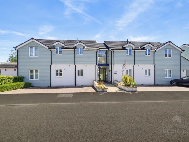 Apartment at Mannamead Road, Plymouth