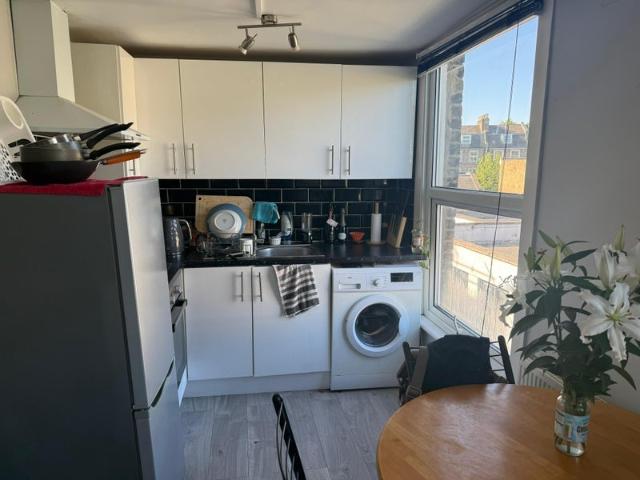 Apartment at Manse Road, Greater London