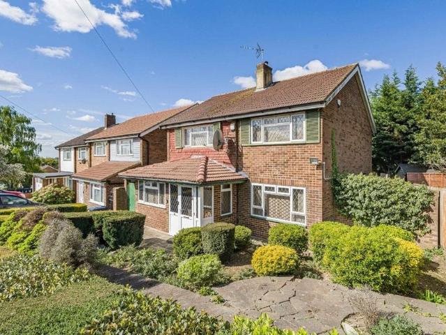 Apartment at Mansfield Avenue, Greater London