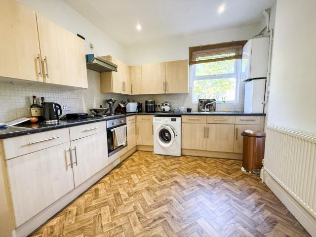 Apartment at Mansfield Road, Nottingham
