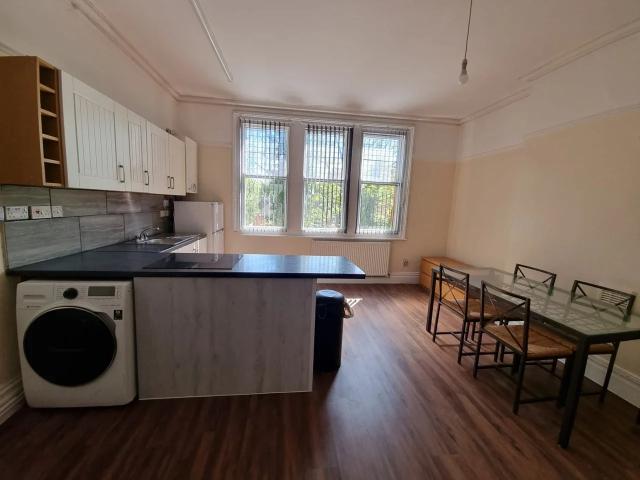Apartment at Mansfield Road, Nottingham