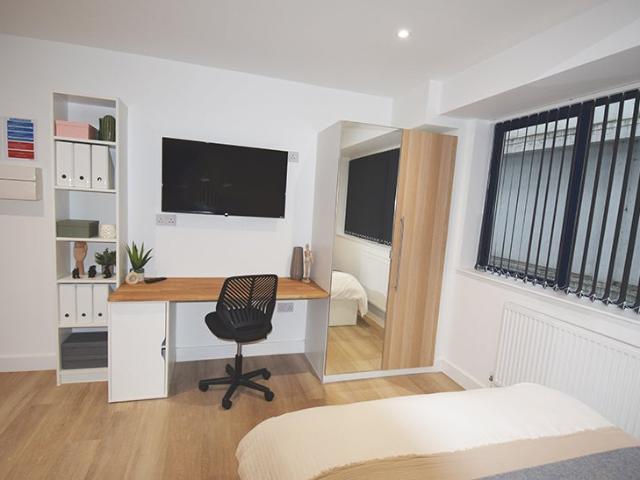 Apartment at Mansfield Road, Nottingham