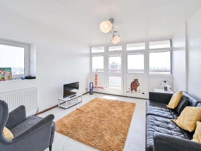 Apartment at Manwood Street, Greater London